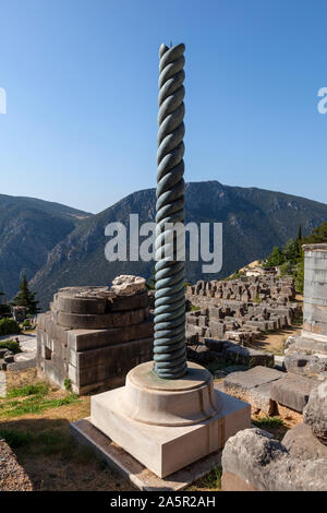 Serpent Column Delphi Greece Stock Photo - Alamy