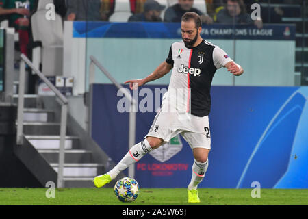 Gonzalo Higuaín during Champions League match between Juventus v ...