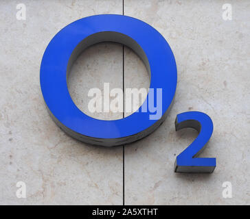 BONN, GERMANY - CIRCA AUGUST 2019: Vapiano sign Stock Photo - Alamy