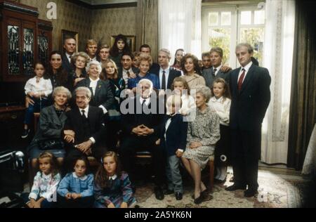 La Famiglia The Family Year: 1987 Italy Director: Ettore Scola Movie ...