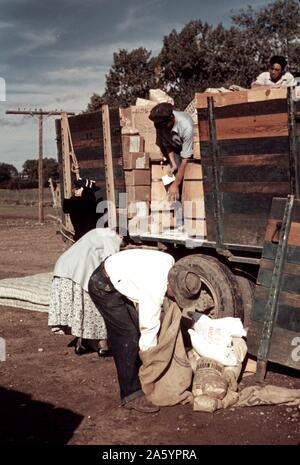Distributing surplus commodities, St. Johns, Arizona Stock Photo - Alamy