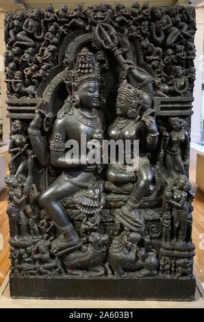 Statue of the goddess Parvati Stock Photo - Alamy