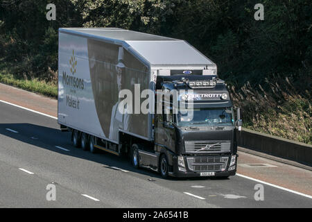 Morrisons supermarket delivery lorry and trailer on M25 Motorway Stock ...