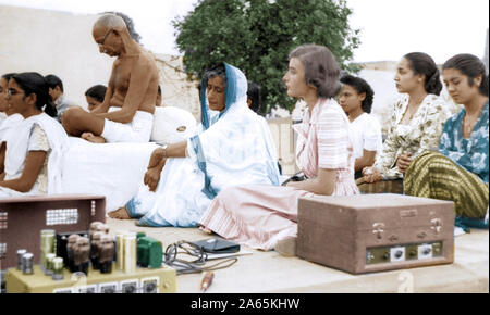 Mahatma Gandhi at prayer meeting, Bhangi Colony, Delhi, India, Asia ...