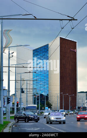 Lithuania, Vilnius, modern buildings of the Snipiskes area by the Neris ...