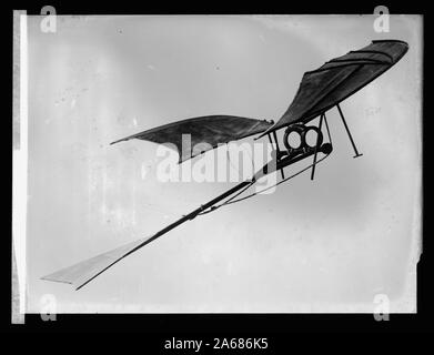 Wind flapping, aeroplane Stock Photo - Alamy