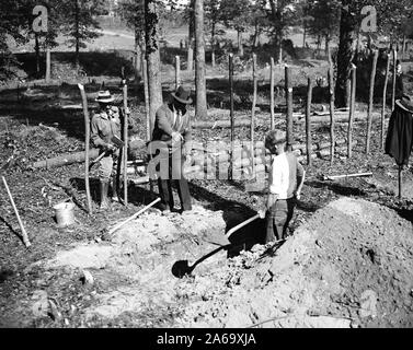 Shown in this early 1900s photo by British archaeologist John Garstang ...