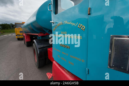 An old Davis Bros Haulage Lorry, a former transport contractor vehicle ...