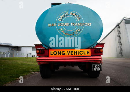 An old Davis Bros Haulage Lorry, a former transport contractor vehicle ...