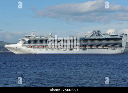 MS Caribbean Princess, a modified Grand-class cruise vessel operated by ...