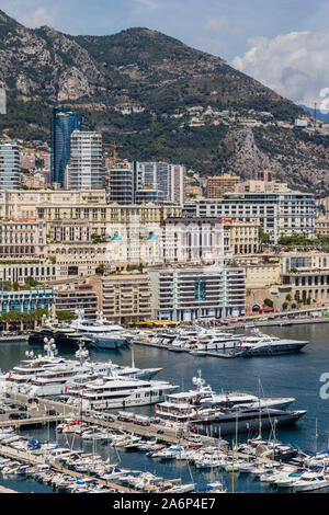 Overlooking the harbour of Monaco, Port Hercule, Monte Carlo ...
