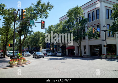 Washington Street in Columbus, Indiana Stock Photo - Alamy