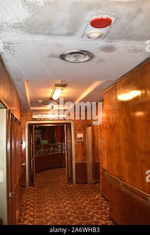 Queen Mary Observation Bar, art deco room with mural Jubilee Week by ...