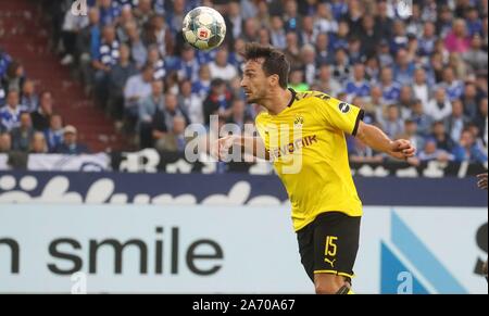 Header: Mats Hummels (Borussia Dortmund Legends, #15), GER, FC Bayern ...