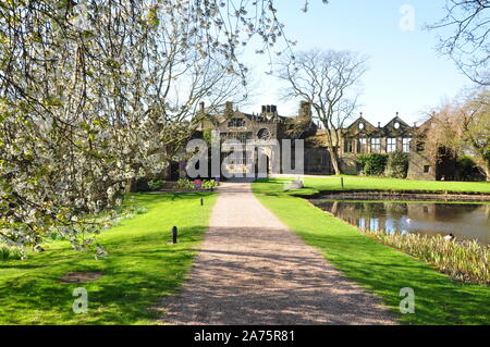East Riddlesden Hall Stock Photo - Alamy