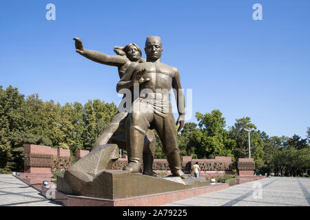 monument of courage remembering the earthquake in tashkent uzbekistan ...