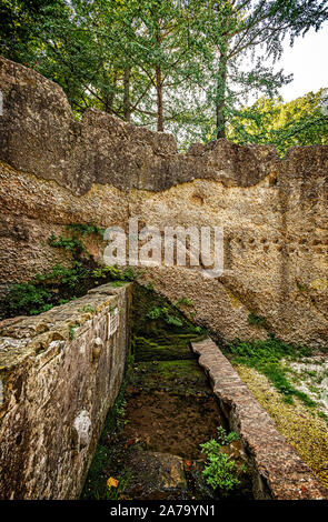 Italia Marche Osimo Fonte Magna sito archeologico ninfeo romano I sec ...