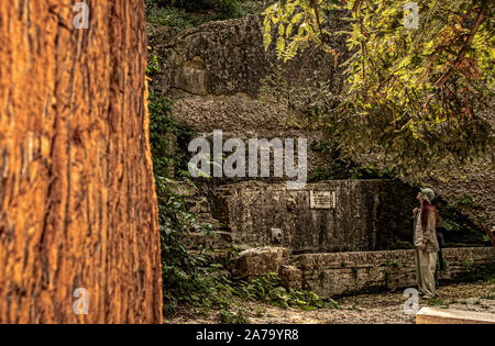 Italia Marche Osimo Fonte Magna sito archeologico ninfeo romano I sec ...