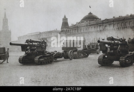 Parade on Red Square in Moscow Stock Photo - Alamy
