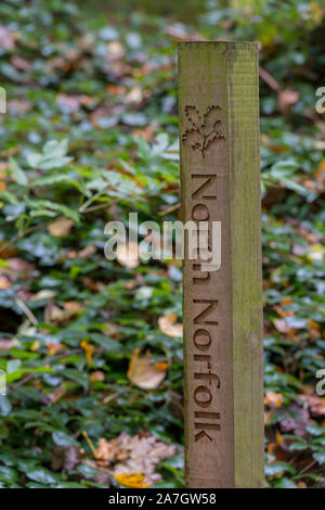 rural wooden signpost north norfolk england Stock Photo - Alamy
