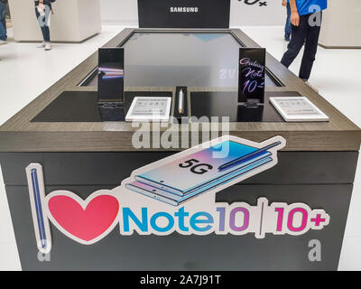 The Samsung 5G Galaxy Note 10 series smartphones are introduced during ...