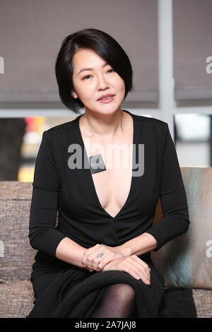**TAIWAN OUT**Taiwanese television host, actress, and singer Dee Hsu ...