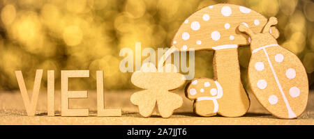 Lucky symbols and German Good Luck 2022 Stock Photo - Alamy
