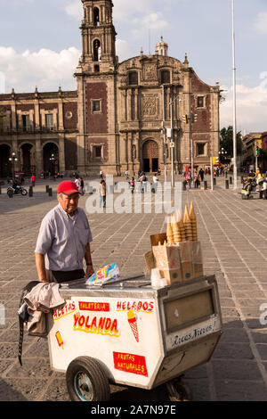 Ice cream vendor, Santo Domingo, Dominican Republic Stock Photo - Alamy