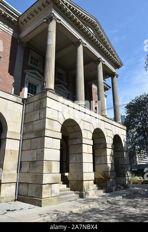 Toronto City Hall Plaza, featuring the iconic Toronto sign, Toronto ...