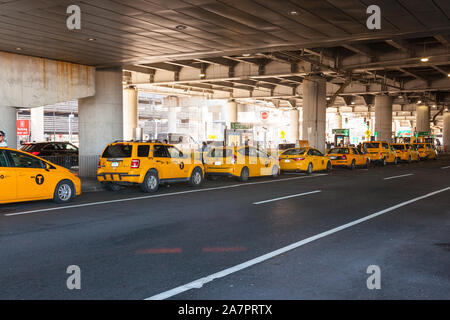 A yellow taxi cab at JFK airport, New York Stock Photo - Alamy