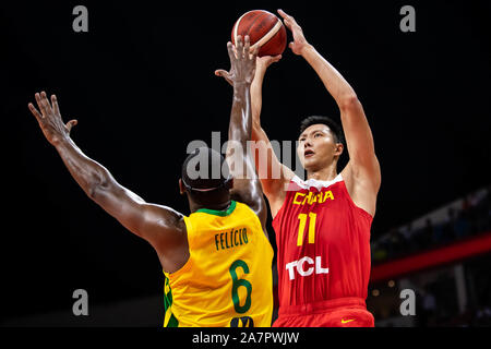 Yi Jianlian, Chinese professional basketball player for the Guangdong ...