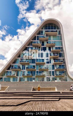 The Wave Development – design by Henning Larsen Architects in Vejle ...