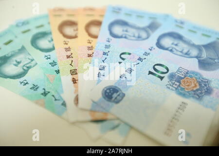 Picture of the 50-yuan, 20-yuan and 10-yuan renminbi bills of the fifth ...