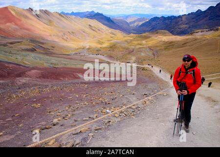 Rainbow moutain, Peru. - Rainbow Mountain in Peru is a spectacular rock ...