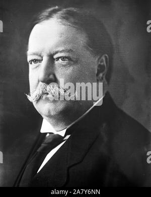 A portrait bust of William Howard Taft, the 27th President of the ...