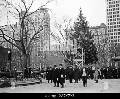 Madison Square Park after a winter storm: park employee removing snow ...