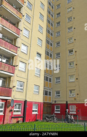 High rise flats by Jardine Crescent on Tile Hill in Coventry on ...