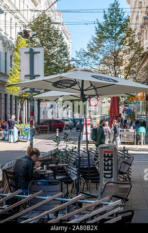 Neubaugasse street in district 7, Vienna, Austria Stock Photo - Alamy
