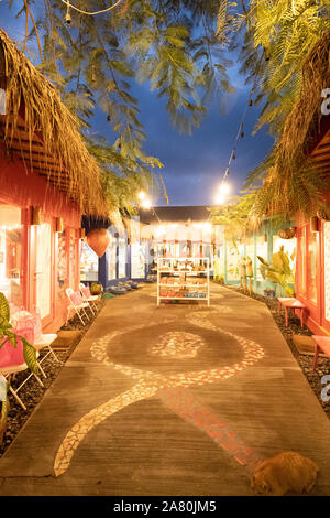 Retail shops Gili Air Island, Indonesia Stock Photo - Alamy