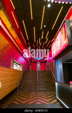 Bowlmor Lanes, Times Square, NYC, USA Stock Photo - Alamy