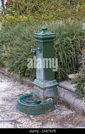 public faucet with drinking water in a public park Stock Photo - Alamy