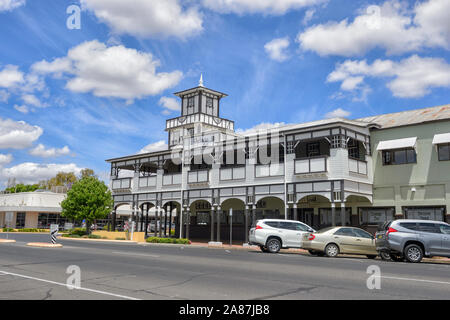 The Victoria Hotel in Goondiwindi, queensland, australia Stock Photo ...