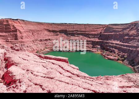 HIDDEN LAKE TIMNA NEGEV ISRAEL Stock Photo - Alamy