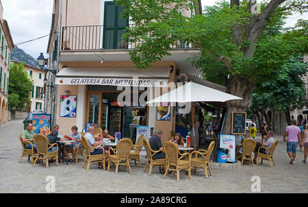 Spain, Majorca, Valldemossa, street cafe, tourist, the Balearic Islands ...