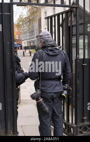 Police security check, Downing Street, London, England, U.K Stock Photo ...