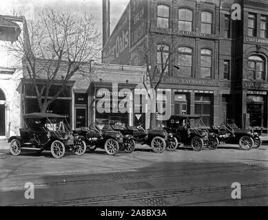 Hudson Automobiles - early 1900s car dealer Stock Photo - Alamy