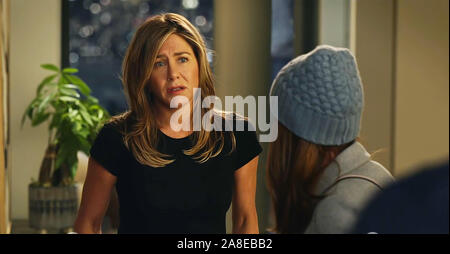 USA. Oona Roche and Jennifer Aniston in the ©Apple TV new series: The ...