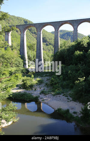 stone bridge, ardèche, stone bridges Stock Photo - Alamy