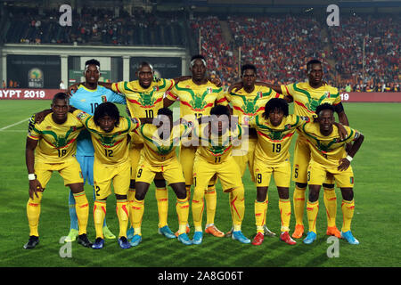Mali players pose before the Africa Cup of Nations quarterfinal soccer ...