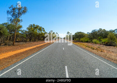 an australian highway leads through the middle of the outback Stock ...